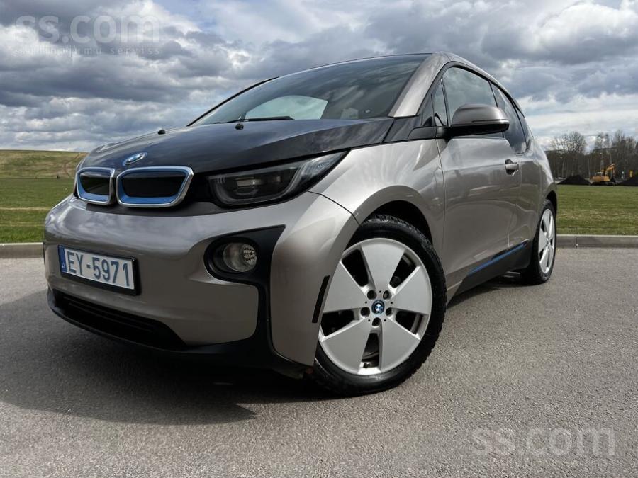 Grey BMW I3 2014 in Riga, with an engine capacity of 0.00 L and mileage of 165 thousand km for 6700 €, photo 3 on AUTOMOTO.COM.LV