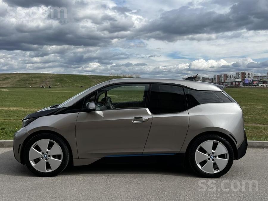 Grey BMW I3 2014 in Riga, with an engine capacity of 0.00 L and mileage of 165 thousand km for 6700 €, photo 4 on AUTOMOTO.COM.LV