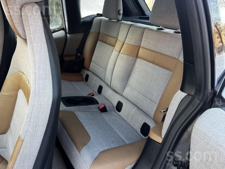 Grey BMW I3 2014 in Riga, with an engine capacity of 0.00 L and mileage of 165 thousand km for 6700 €, photo 8 on AUTOMOTO.COM.LV