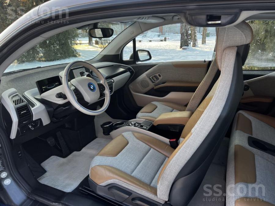 Grey BMW I3 2014 in Riga, with an engine capacity of 0.00 L and mileage of 165 thousand km for 6700 €, photo 9 on AUTOMOTO.COM.LV