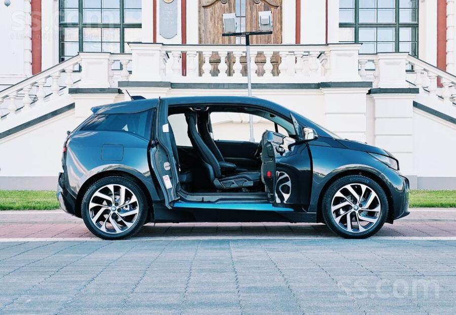 Grey BMW I3 2014 in Jelgava, with an engine capacity of 0.00 L and mileage of 107 thousand km for 8890 €, photo 6 on AUTOMOTO.COM.LV