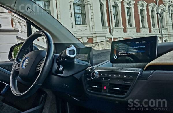 Grey BMW I3 2014 in Jelgava, with an engine capacity of 0.00 L and mileage of 107 thousand km for 8890 €, photo 9 on AUTOMOTO.COM.LV