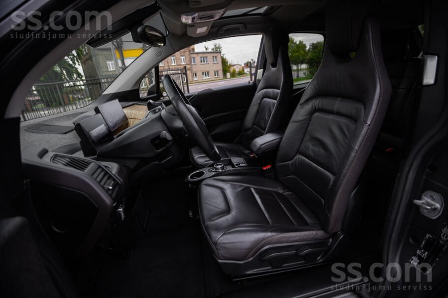 Grey BMW I3 2014 in Jelgava, with an engine capacity of 0.00 L and mileage of 93 thousand km for 8590 €, photo 14 on AUTOMOTO.COM.LV