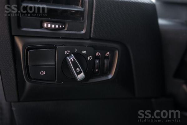 Серый БМВ И3 2015 в Рига, объемом двигателя 0.00 л и пробегом 126 тыс. км за 8300 €, фото 7 на AUTOMOTO.COM.LV