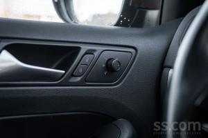 Grey BMW I3 2015 in Riga, with an engine capacity of 0.00 L and mileage of 126 thousand km for 8300 €, photo 12 on AUTOMOTO.COM.LV