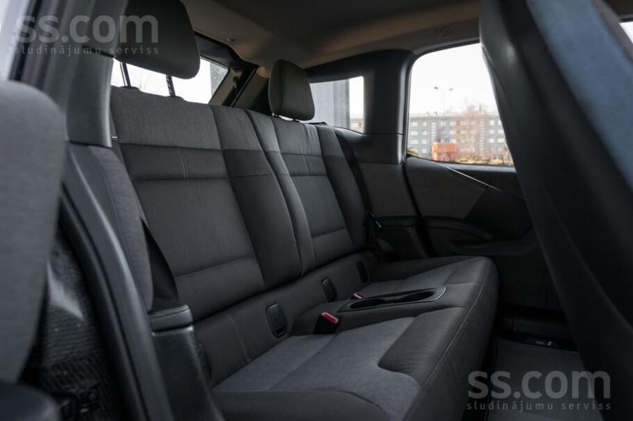 Grey BMW I3 2015 in Riga, with an engine capacity of 0.00 L and mileage of 126 thousand km for 8300 €, photo 22 on AUTOMOTO.COM.LV
