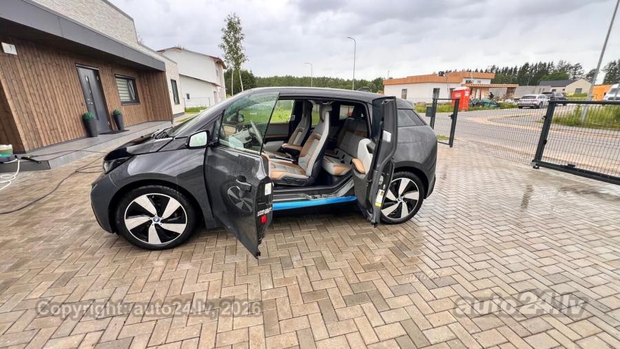 Pelēks BMW I3 2015 Tallina, ar dzinēja tilpumu 0.00 L un nobraukumu 144 tūkst. km par 10500 €, foto 5 vietnē AUTOMOTO.COM.LV