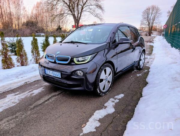 Grey BMW I3 2015 in Riga, with an engine capacity of 0.00 L and mileage of 113 thousand km for 8200 €, photo 1 on AUTOMOTO.COM.LV