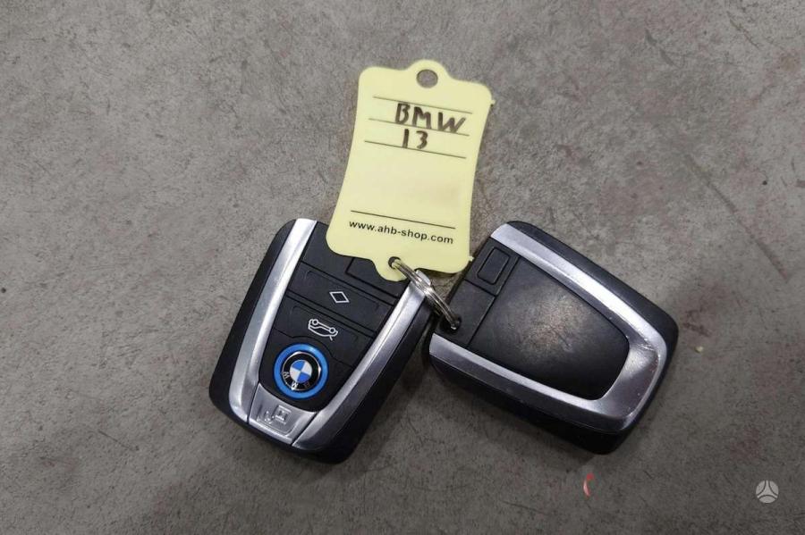 Grey BMW I3 2015 in Klaipeda, with an engine capacity of 0.00 L and mileage of 87 thousand km for 7700 €, photo 15 on AUTOMOTO.COM.LV