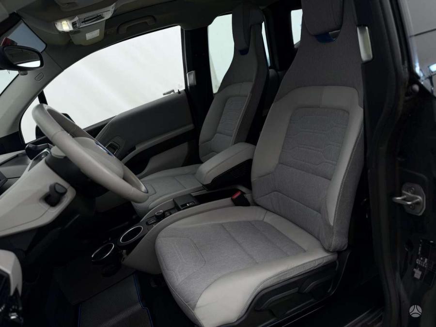Grey BMW I3 2015 in Vilnius, with an engine capacity of 0.00 L and mileage of 50 thousand km for 9990 €, photo 11 on AUTOMOTO.COM.LV