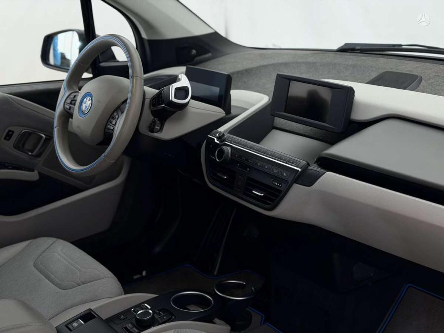 Grey BMW I3 2015 in Vilnius, with an engine capacity of 0.00 L and mileage of 50 thousand km for 9990 €, photo 15 on AUTOMOTO.COM.LV