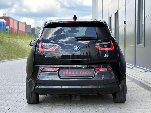 Pelēks BMW I3 2015 Viļņa, ar dzinēja tilpumu 0.65 L un nobraukumu 175 tūkst. km par 8500 €, foto 9 vietnē AUTOMOTO.COM.LV