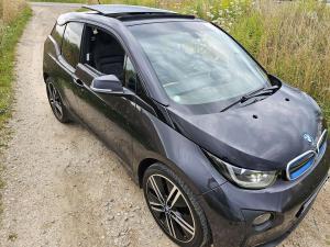Grey BMW I3 2015 in Vilnius, with an engine capacity of 0.00 L and mileage of 89 thousand km for 8900 €, photo 15 on AUTOMOTO.COM.LV