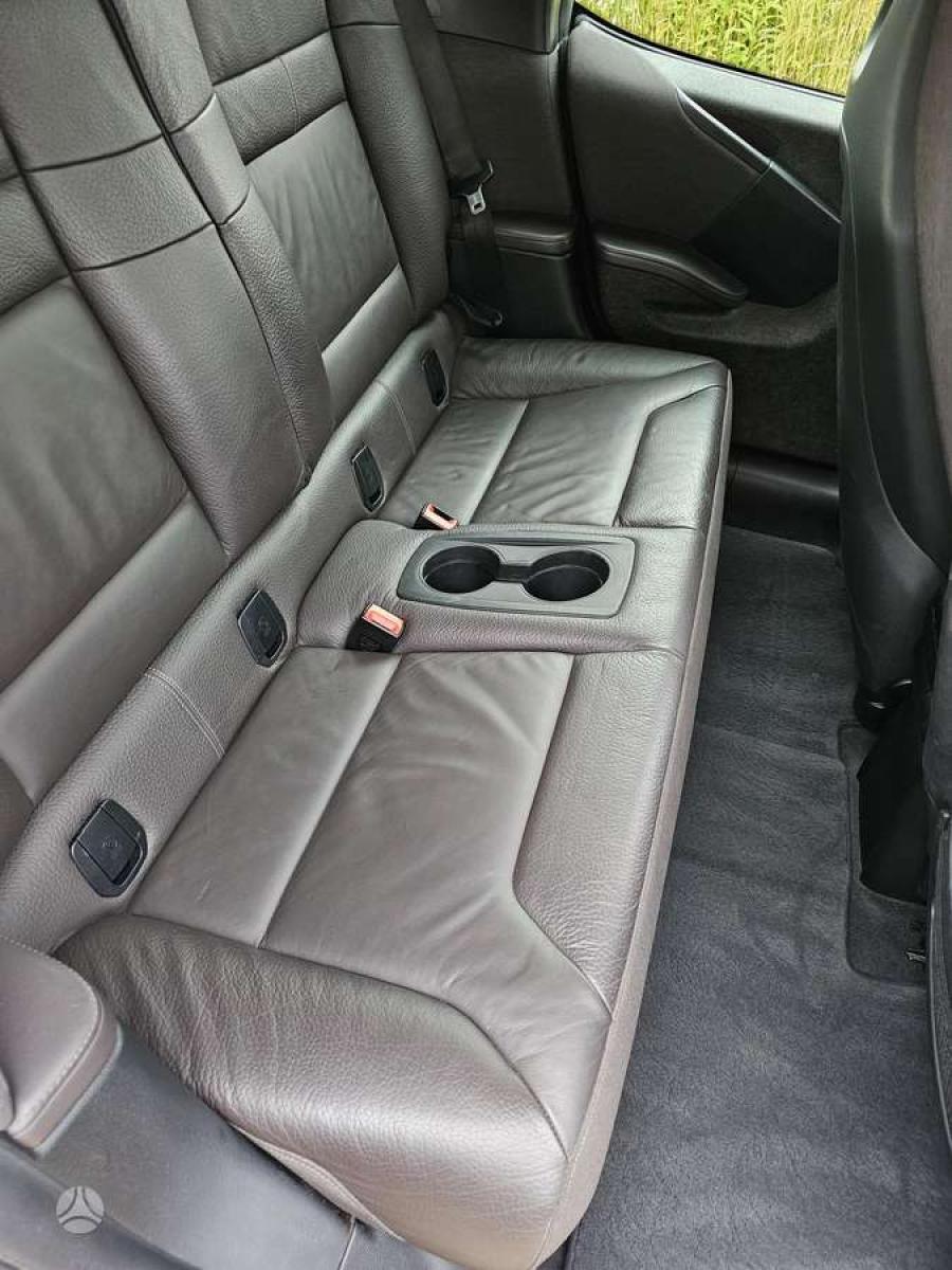 Grey BMW I3 2015 in Vilnius, with an engine capacity of 0.00 L and mileage of 89 thousand km for 8900 €, photo 23 on AUTOMOTO.COM.LV