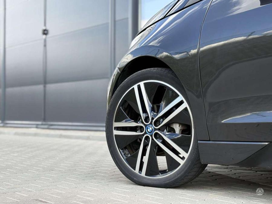 Grey BMW I3 2015 in Vilnius, with an engine capacity of 0.65 L and mileage of 175 thousand km for 7990 €, photo 10 on AUTOMOTO.COM.LV