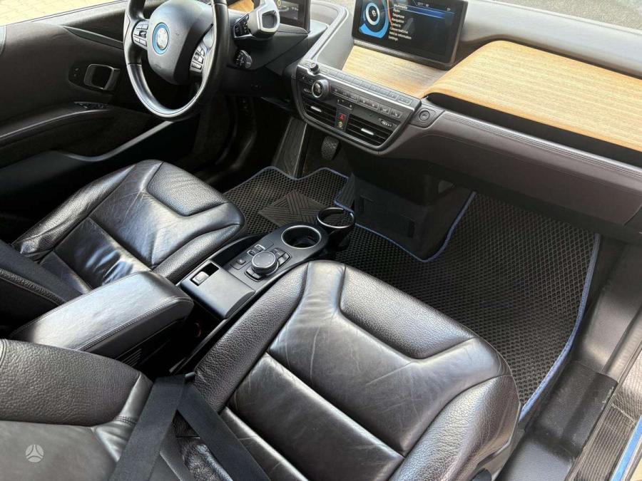 Grey BMW I3 2015 in Vilnius, with an engine capacity of 0.65 L and mileage of 175 thousand km for 7990 €, photo 16 on AUTOMOTO.COM.LV