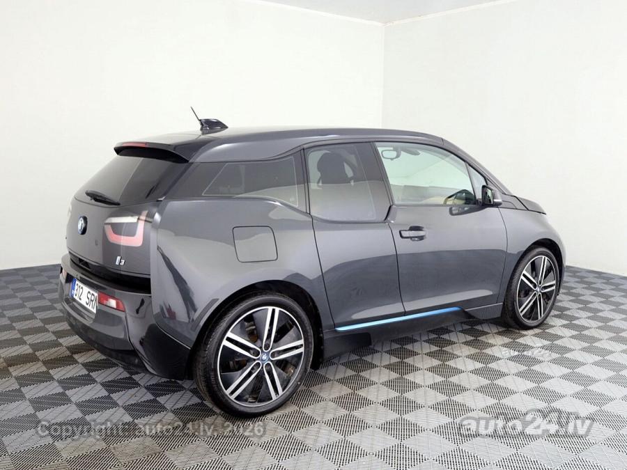 Grey BMW I3 2015 in Tallinn, with an engine capacity of 0.00 L and mileage of 83 thousand km for 7990 €, photo 4 on AUTOMOTO.COM.LV