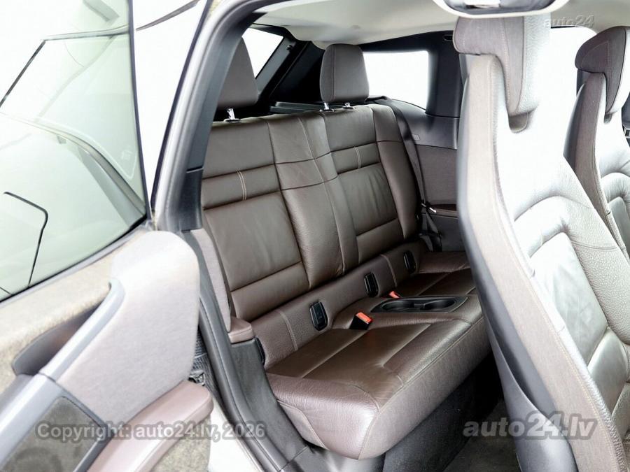 Grey BMW I3 2015 in Tallinn, with an engine capacity of 0.00 L and mileage of 83 thousand km for 7990 €, photo 8 on AUTOMOTO.COM.LV