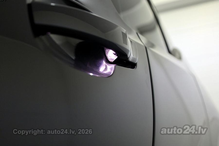 Grey BMW I3 2015 in Tallinn, with an engine capacity of 0.00 L and mileage of 83 thousand km for 7990 €, photo 10 on AUTOMOTO.COM.LV