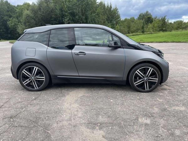 Pelēks BMW I3 2016 Kauņa, ar dzinēja tilpumu 0.00 L un nobraukumu 128 tūkst. km par 10200 €, foto 4 vietnē AUTOMOTO.COM.LV