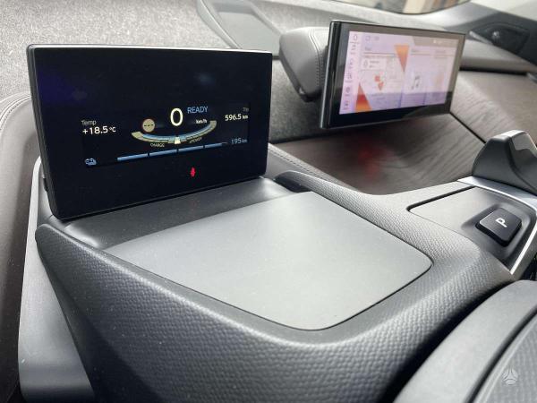 Pelēks BMW I3 2016 Kauņa, ar dzinēja tilpumu 0.00 L un nobraukumu 128 tūkst. km par 10200 €, foto 9 vietnē AUTOMOTO.COM.LV