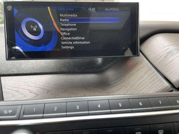 Pelēks BMW I3 2016 Kauņa, ar dzinēja tilpumu 0.00 L un nobraukumu 128 tūkst. km par 10200 €, foto 10 vietnē AUTOMOTO.COM.LV