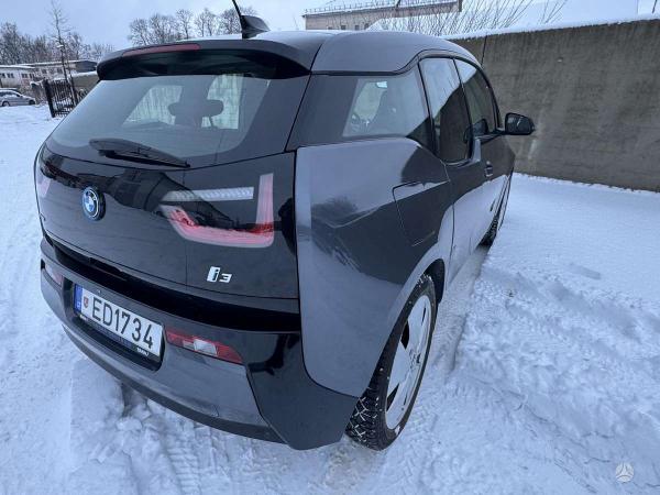 Grey BMW I3 2017 in Telschi, with an engine capacity of 0.00 L and mileage of 129 thousand km for 8800 €, photo 4 on AUTOMOTO.COM.LV