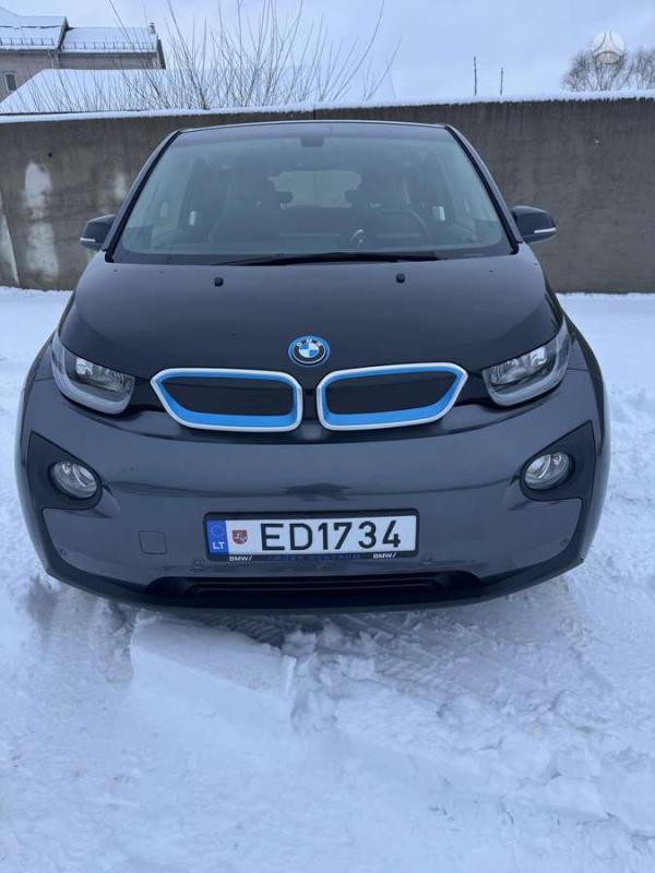 Grey BMW I3 2017 in Telschi, with an engine capacity of 0.00 L and mileage of 129 thousand km for 8800 €, photo 5 on AUTOMOTO.COM.LV