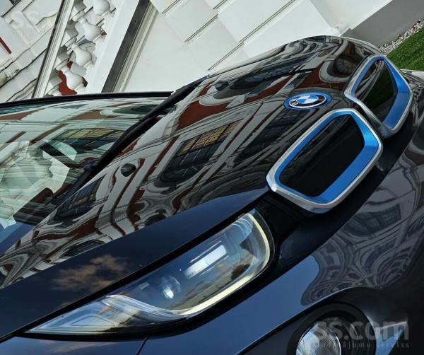Grey BMW I3 2017 in Jelgava, with an engine capacity of 0.00 L and mileage of 69 thousand km for 11700 €, photo 1 on AUTOMOTO.COM.LV