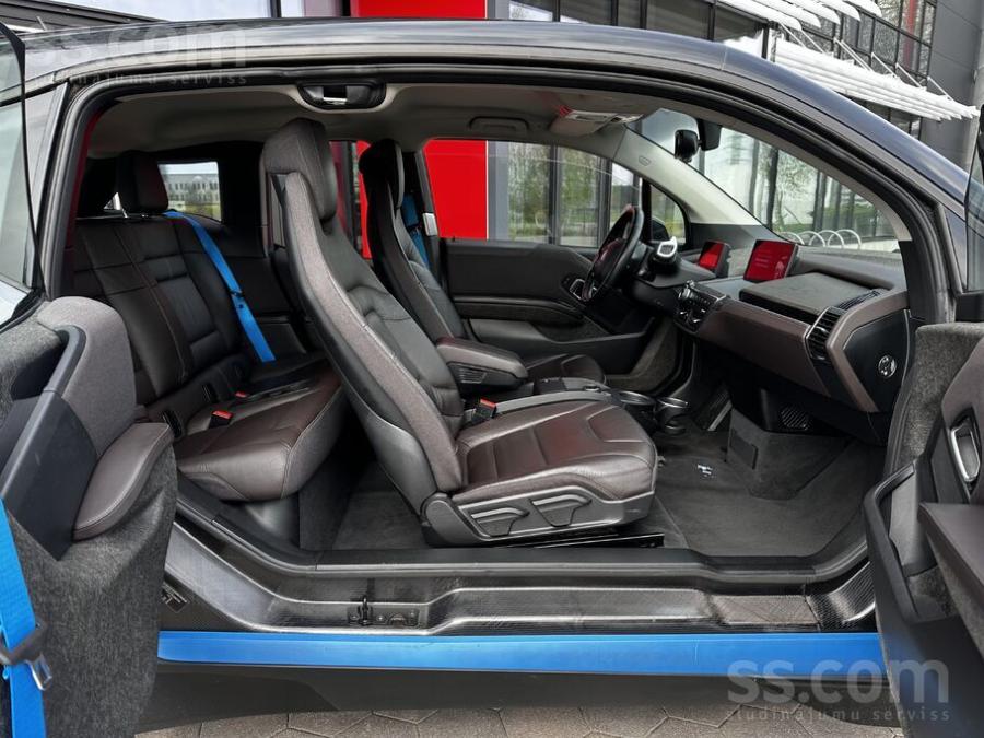 Grey BMW I3 2018 in Riga, with an engine capacity of 0.00 L and mileage of 83 thousand km for 16500 €, photo 26 on AUTOMOTO.COM.LV
