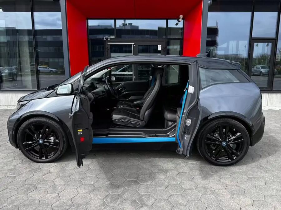 Pelēks BMW I3 2018 Rīga, ar dzinēja tilpumu 0.00 L un nobraukumu 83 tūkst. km par 15200 €, foto 8 vietnē AUTOMOTO.COM.LV