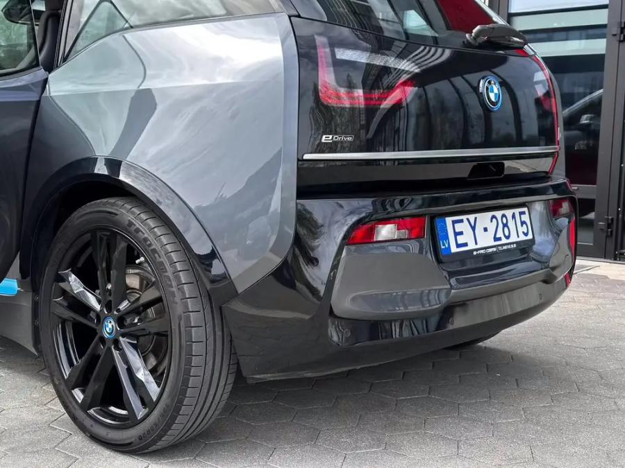Pelēks BMW I3 2018 Rīga, ar dzinēja tilpumu 0.00 L un nobraukumu 83 tūkst. km par 15200 €, foto 9 vietnē AUTOMOTO.COM.LV