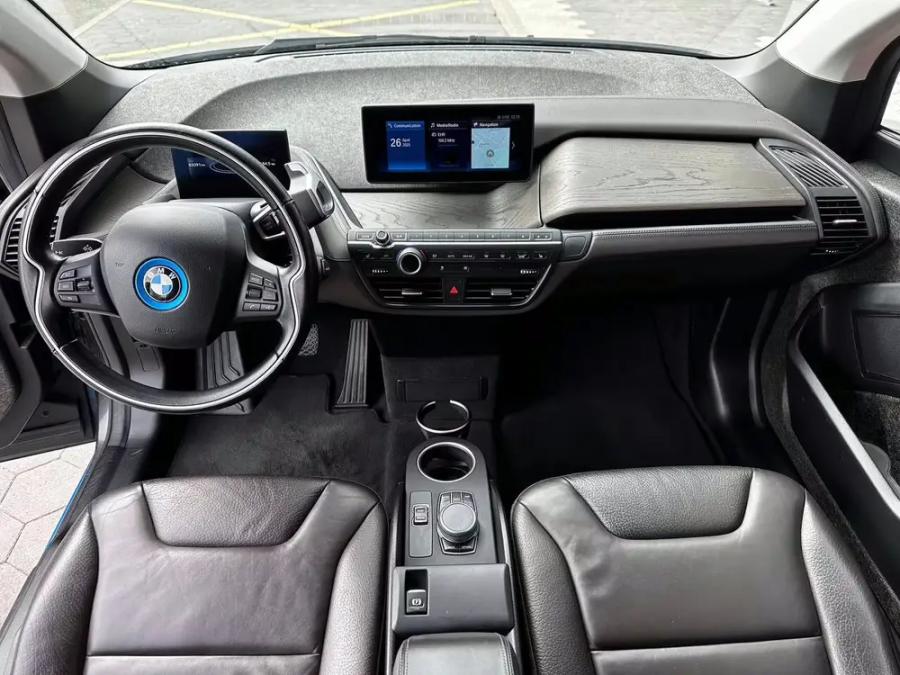 Pelēks BMW I3 2018 Rīga, ar dzinēja tilpumu 0.00 L un nobraukumu 83 tūkst. km par 15200 €, foto 11 vietnē AUTOMOTO.COM.LV