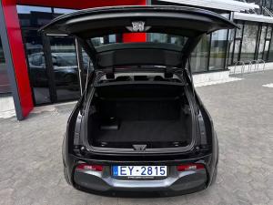 Pelēks BMW I3 2018 Rīga, ar dzinēja tilpumu 0.00 L un nobraukumu 83 tūkst. km par 15200 €, foto 20 vietnē AUTOMOTO.COM.LV