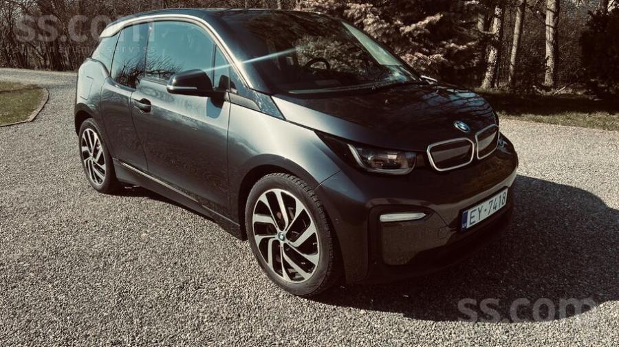 Pelēks BMW I3 2018 Bauska, ar dzinēja tilpumu 0.00 L un nobraukumu 108 tūkst. km par 13999 €, foto 1 vietnē AUTOMOTO.COM.LV