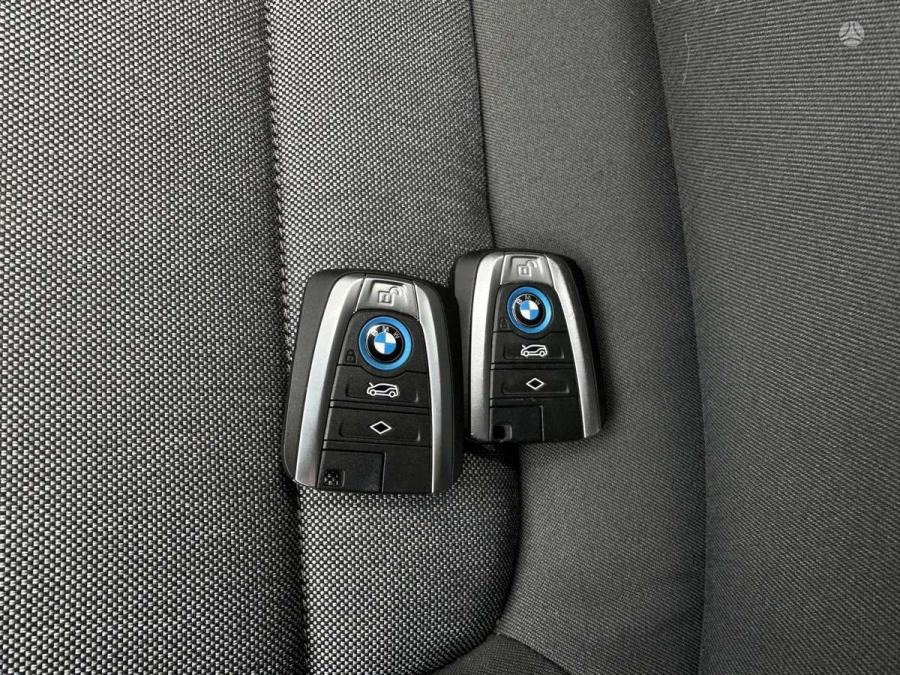 Pelēks BMW I3 2019 Viļņa, ar dzinēja tilpumu 0.00 L un nobraukumu 24 tūkst. km par 16950 €, foto 29 vietnē AUTOMOTO.COM.LV