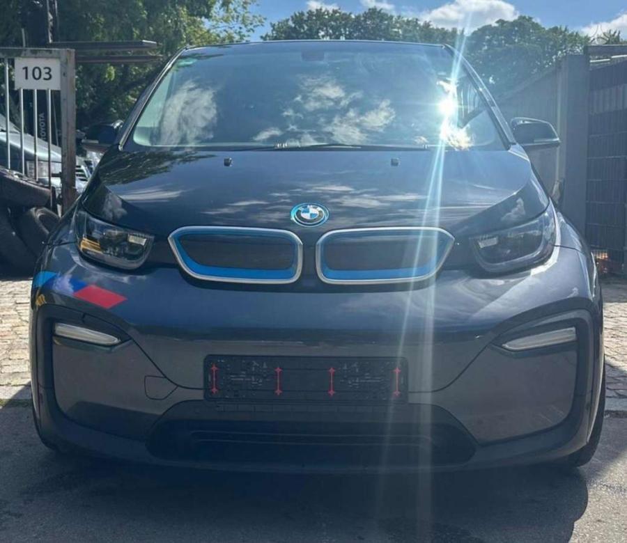 Pelēks BMW I3 2021 Viļņa, ar dzinēja tilpumu 0.00 L un nobraukumu 55 tūkst. km par 17800 €, foto 3 vietnē AUTOMOTO.COM.LV