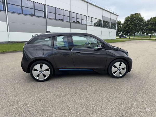 Pelēks BMW I3 2014 Kauņa, ar dzinēja tilpumu 0.00 L un nobraukumu 135 tūkst. km par 7260 €, foto 5 vietnē AUTOMOTO.COM.LV