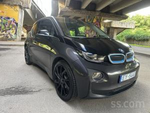 Pelēks BMW I3 2015 Rīga, ar dzinēja tilpumu 0.00 L un nobraukumu 115 tūkst. km par 10300 €, foto 3 vietnē AUTOMOTO.COM.LV