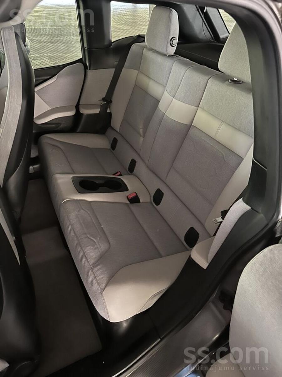Pelēks BMW I3 2015 Rīga, ar dzinēja tilpumu 0.00 L un nobraukumu 115 tūkst. km par 10300 €, foto 9 vietnē AUTOMOTO.COM.LV
