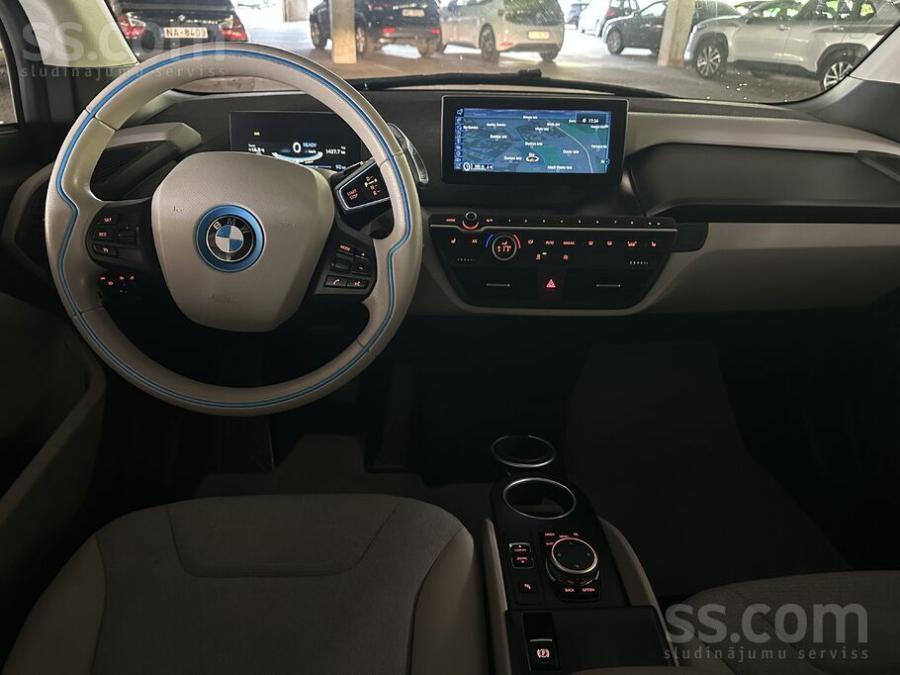 Pelēks BMW I3 2015 Rīga, ar dzinēja tilpumu 0.00 L un nobraukumu 115 tūkst. km par 10300 €, foto 10 vietnē AUTOMOTO.COM.LV