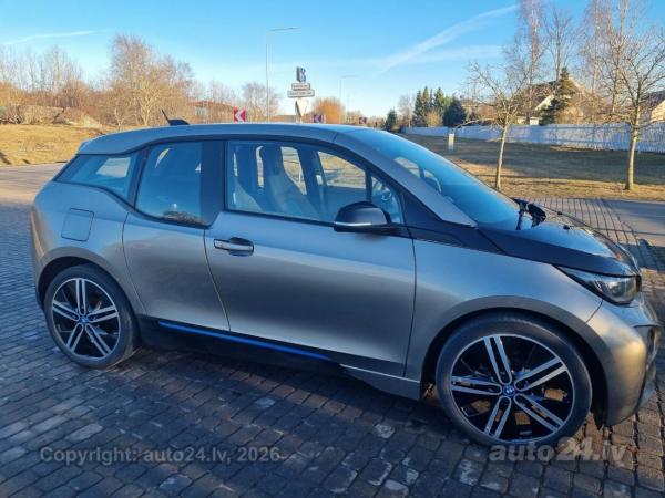 Grey BMW I3 2017 in Tallinn, with an engine capacity of 0.00 L and mileage of 60 thousand km for 12900 €, photo 2 on AUTOMOTO.COM.LV