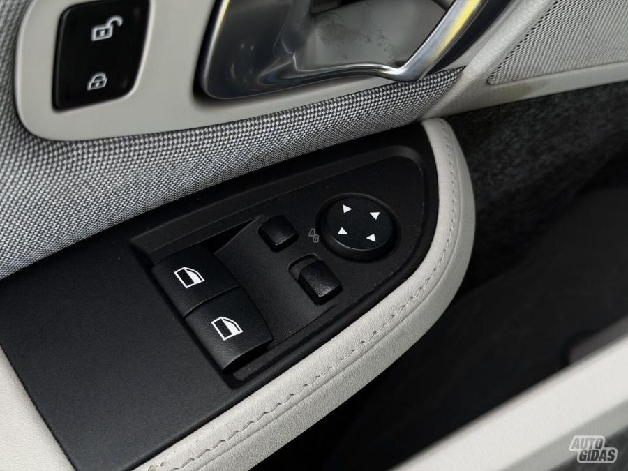 BMW I3 2015 in Avizieniai, with an engine capacity of 0.00 L and mileage of 50 thousand km for 9990 €, photo 19 on AUTOMOTO.COM.LV