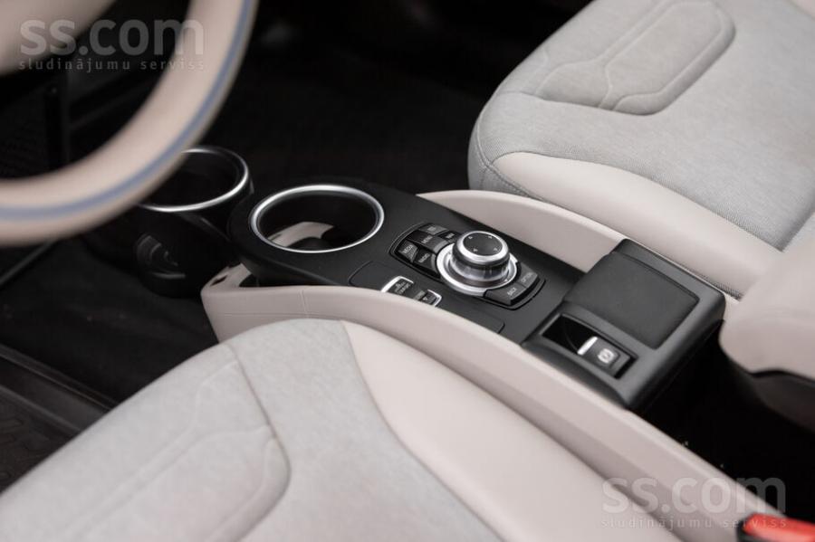 Oranžs BMW I3 2014 Jelgava, ar dzinēja tilpumu 0.00 L un nobraukumu 70 tūkst. km par 10490 €, foto 14 vietnē AUTOMOTO.COM.LV