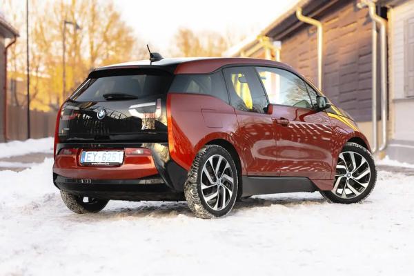 Orange BMW I3 2015 in Jelgava, with an engine capacity of 0.00 L and mileage of 39 thousand km for 10500 €, photo 5 on AUTOMOTO.COM.LV