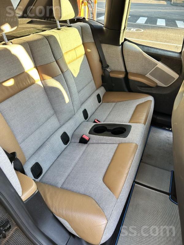 Orange BMW I3 2014 in Riga, with an engine capacity of 0.00 L and mileage of 175 thousand km for 8200 €, photo 9 on AUTOMOTO.COM.LV