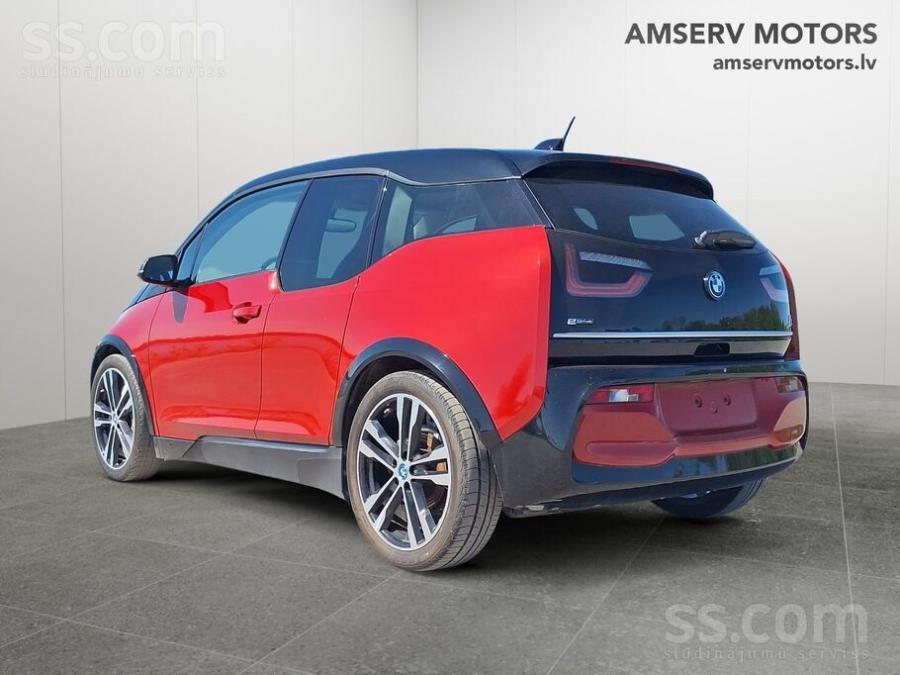 Red BMW I3 2018 in Riga, with an engine capacity of 0.00 L and mileage of 67 thousand km for 14000 €, photo 4 on AUTOMOTO.COM.LV