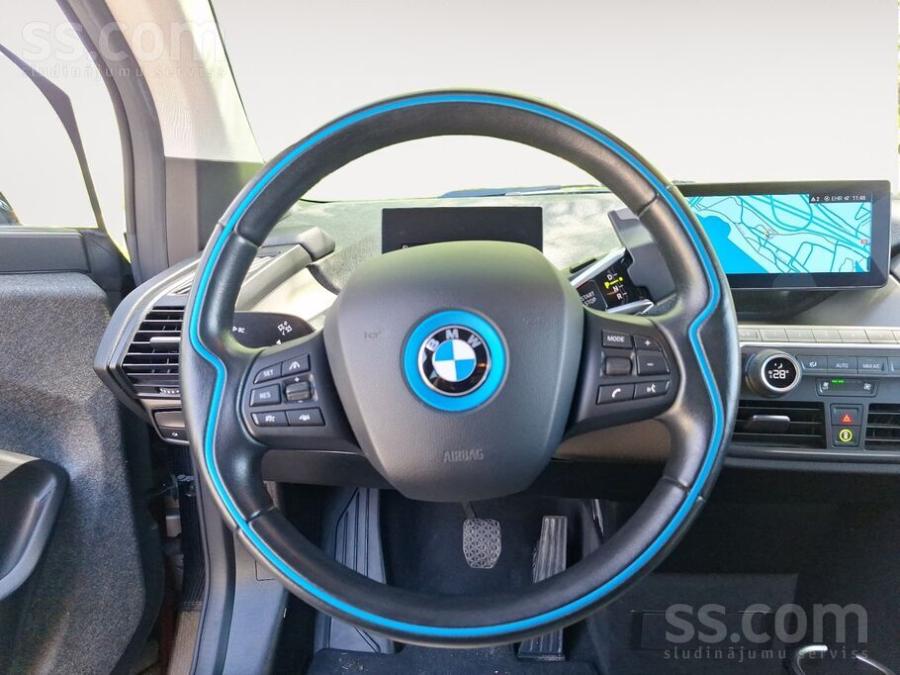 Red BMW I3 2018 in Riga, with an engine capacity of 0.00 L and mileage of 67 thousand km for 14000 €, photo 14 on AUTOMOTO.COM.LV