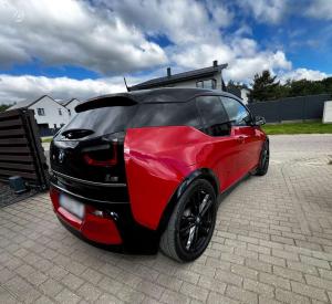 Red BMW I3 2018 in Vilnius, with an engine capacity of 0.65 L and mileage of 105 thousand km for 17999 €, photo 5 on AUTOMOTO.COM.LV