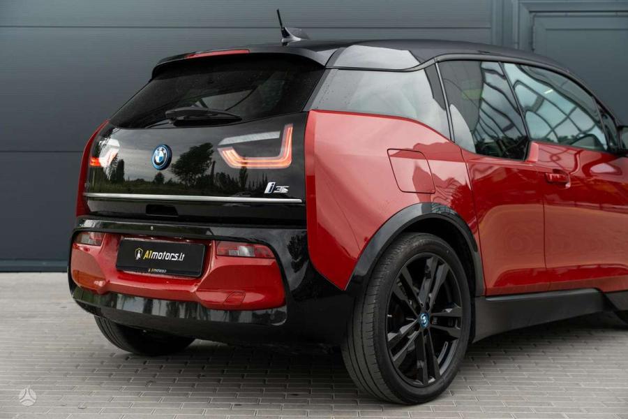Red BMW I3 2019 in Vilnius, with an engine capacity of 0.00 L and mileage of 116 thousand km for 13950 €, photo 11 on AUTOMOTO.COM.LV